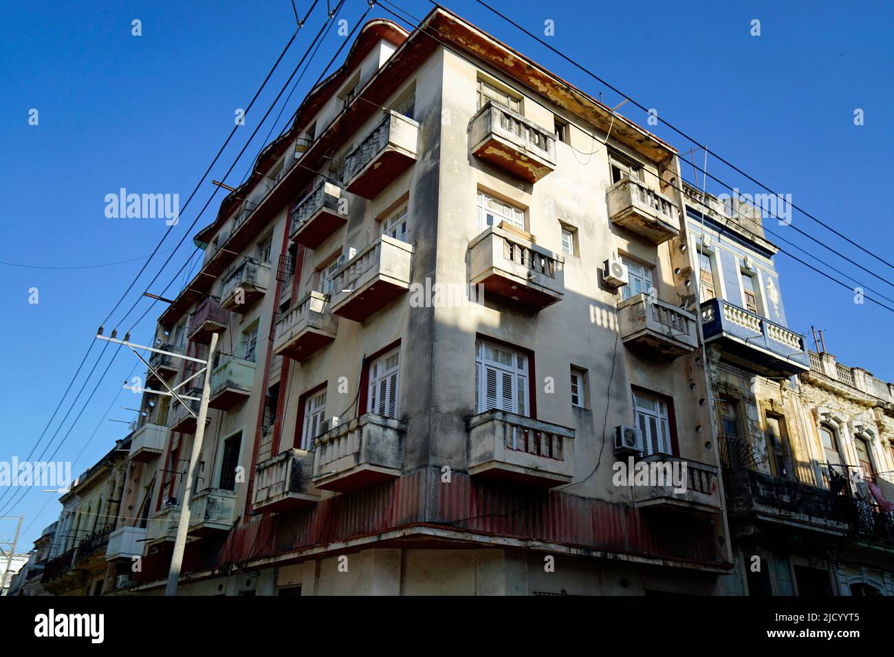 colorful run down houses in havana Stock Photo - Alamy