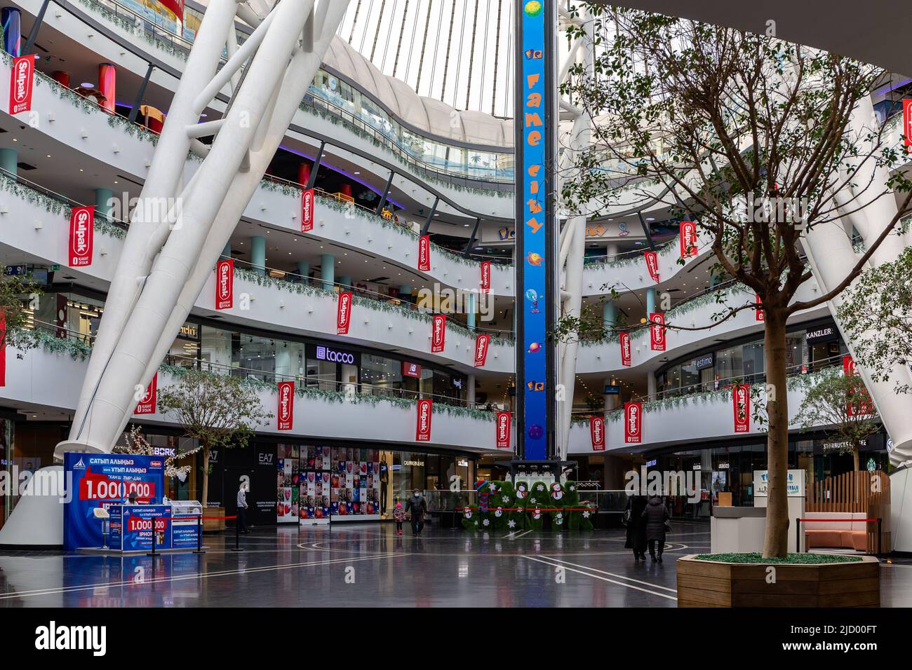 Nur Sultan (Astana), Kazakhstan, 11.11.21. Khan Shatyr Entertainment ...