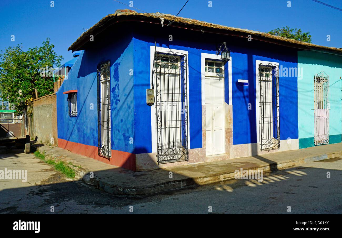 colorful houses in the streets of trinidad on cuba Stock Photo - Alamy