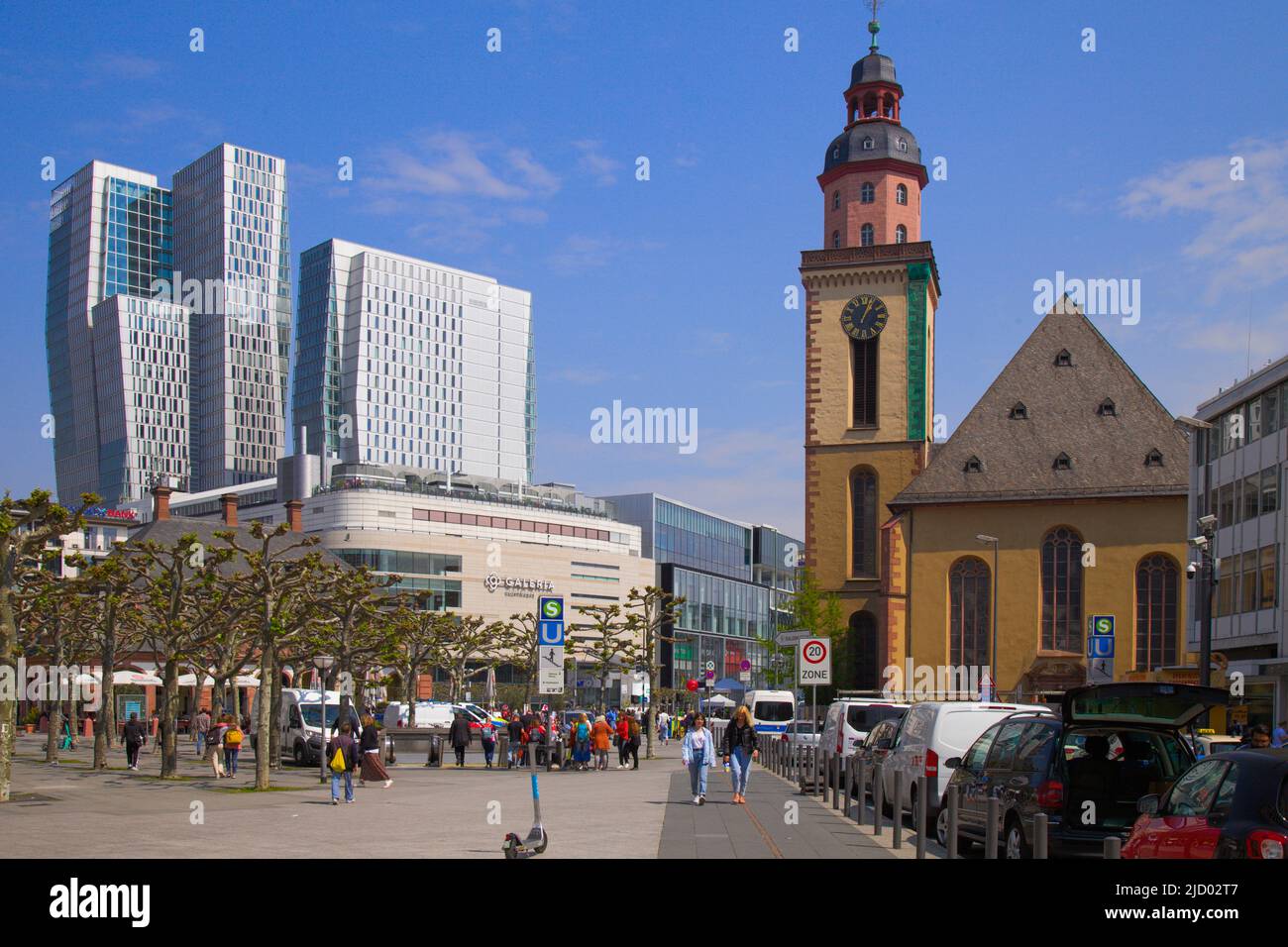 Germany, Hesse, Frankfurt am Main, Hauptwache, Galeria, St Catherine's ...