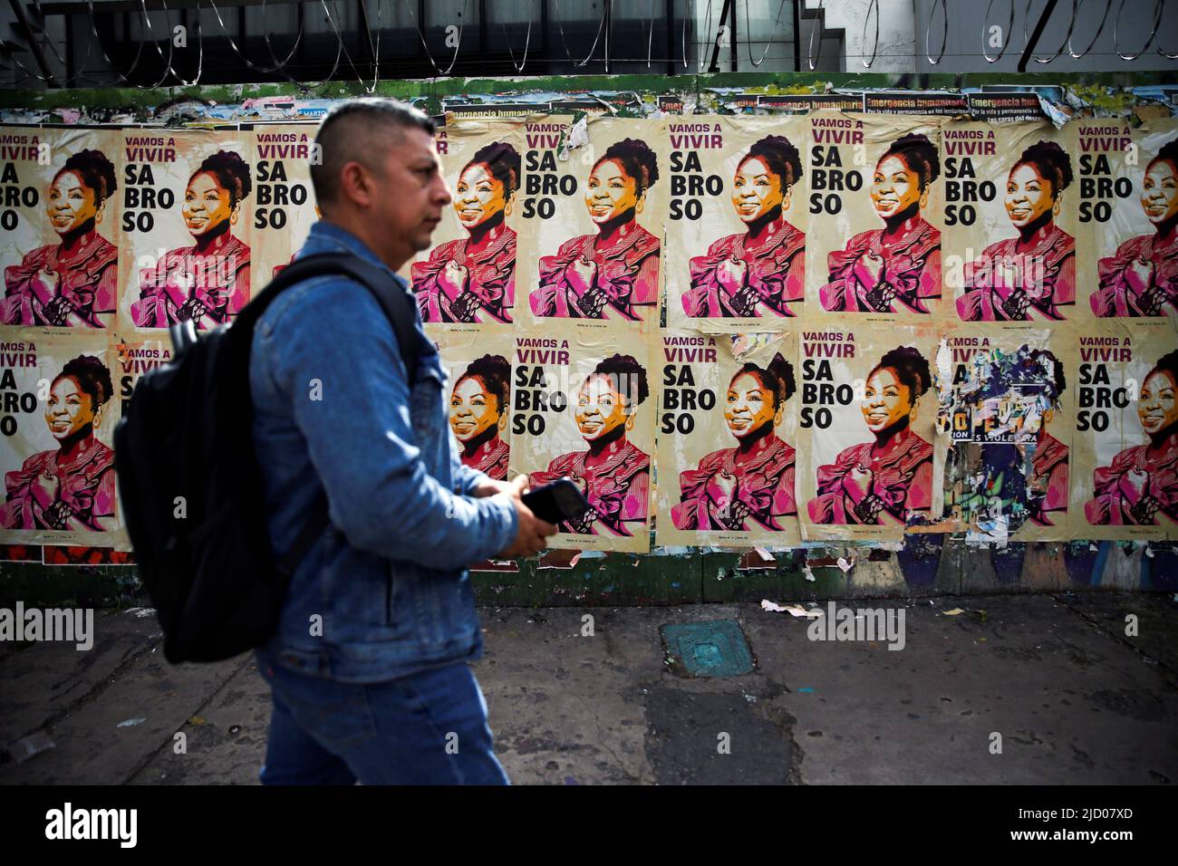 Left wing posters hi-res stock photography and images - Alamy