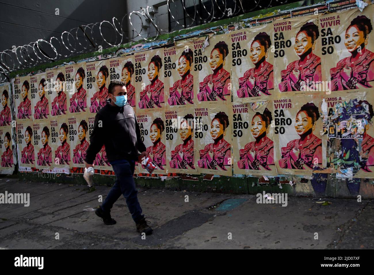 Left wing posters hi-res stock photography and images - Alamy