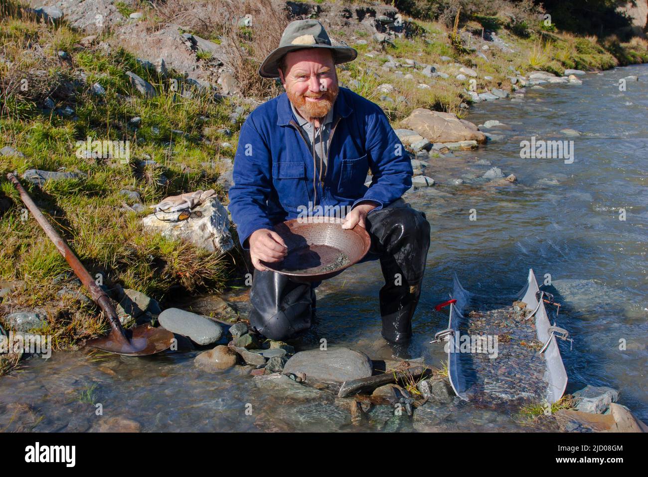 A look at life in New Zealand. Panning for Alluvial Gold, using the ...