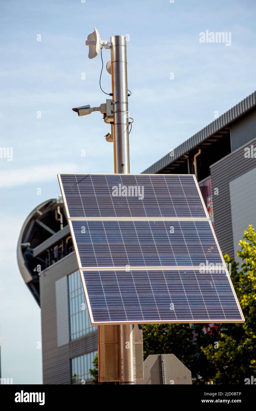 Solar power security camera hi-res stock photography and images - Alamy