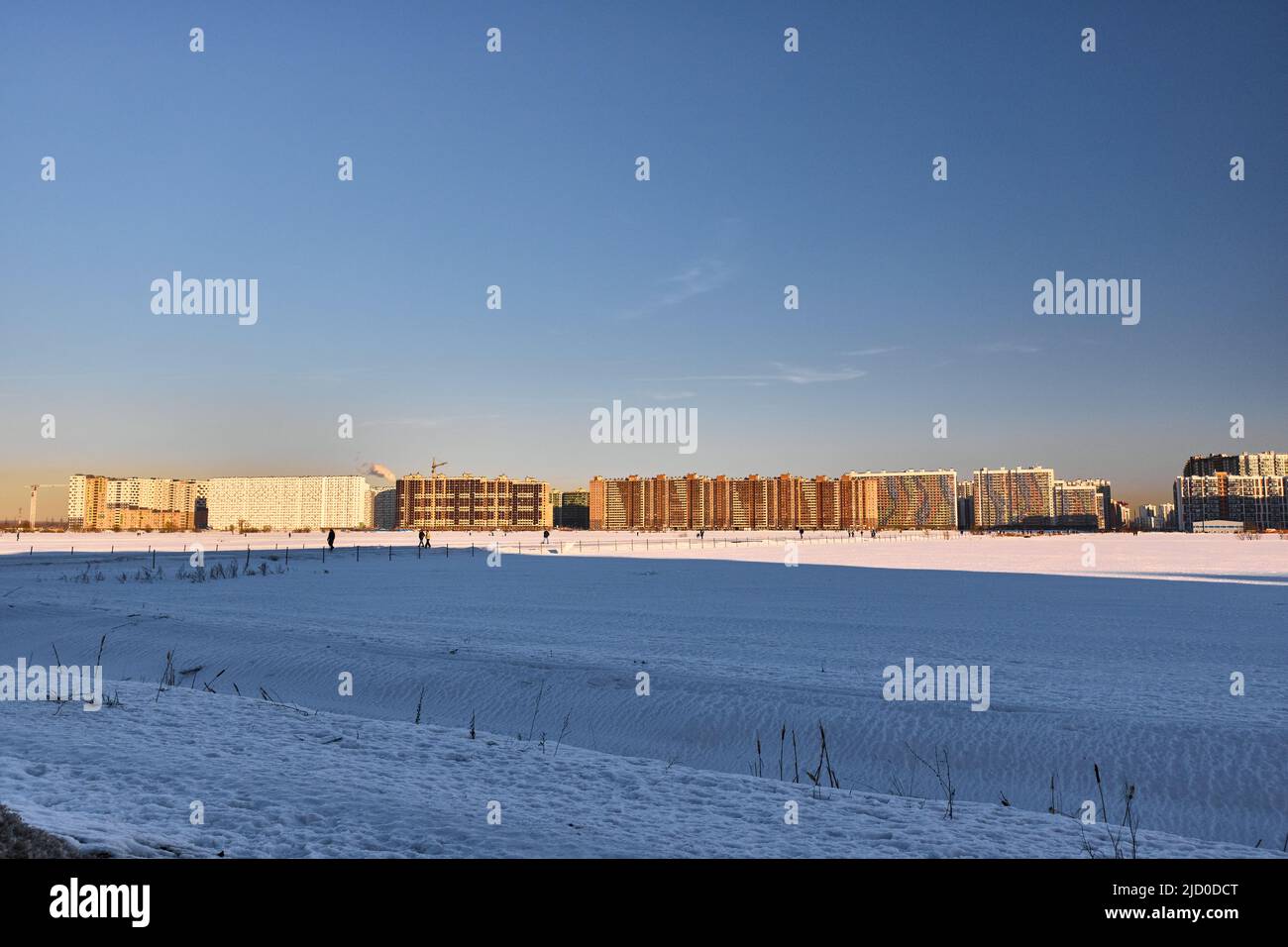 Cold windy ground mist background hi-res stock photography and images ...