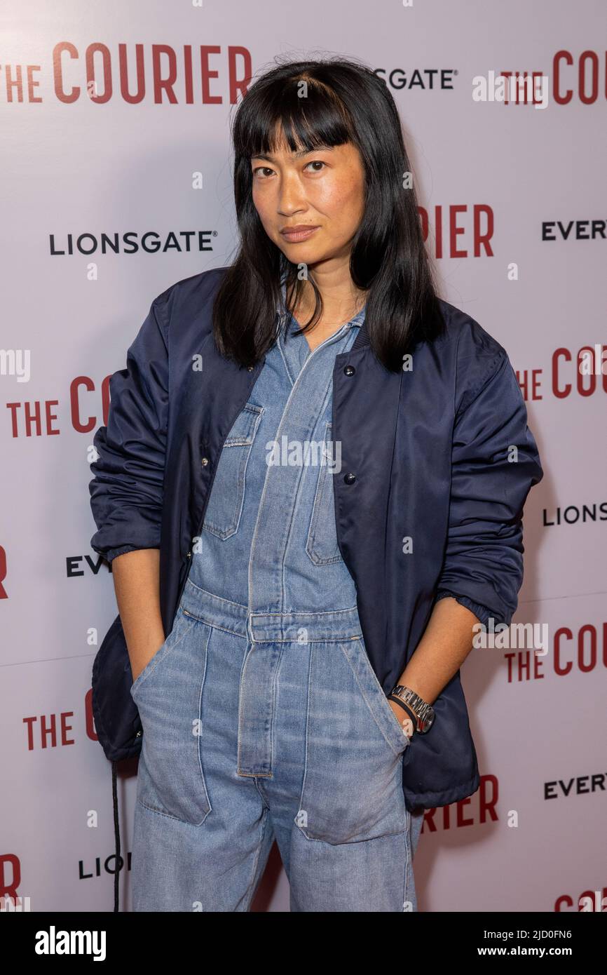 Mimi xu hi-res stock photography and images - Alamy