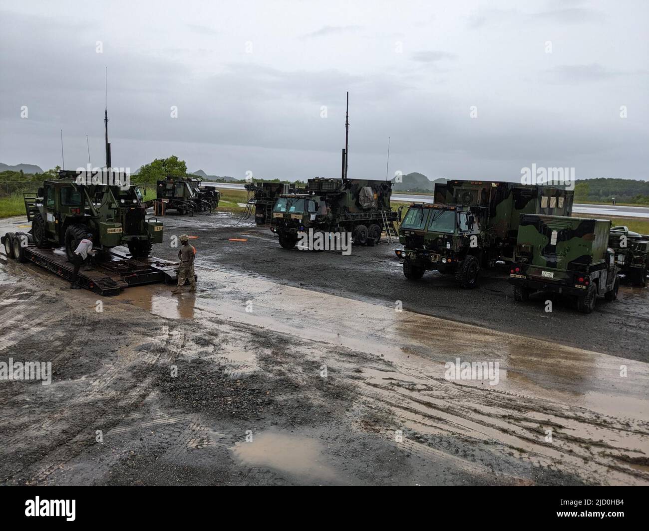 Air defenders from Charlie Battery, 1-1 ADA BN establish a battalion ...