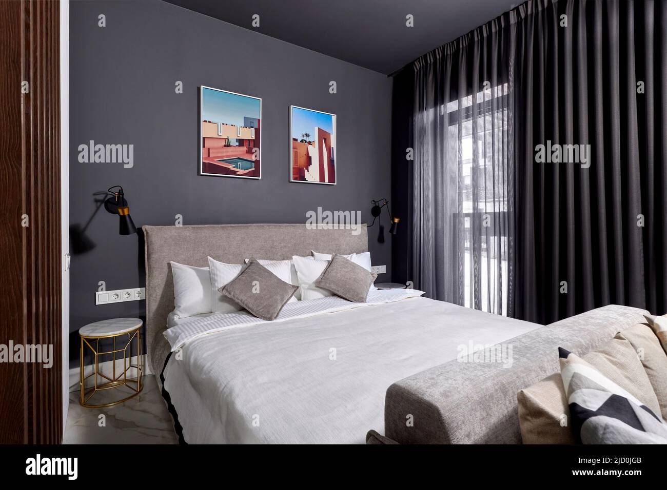 Photographs of a bed in a bedroom with flash light Stock Photo - Alamy