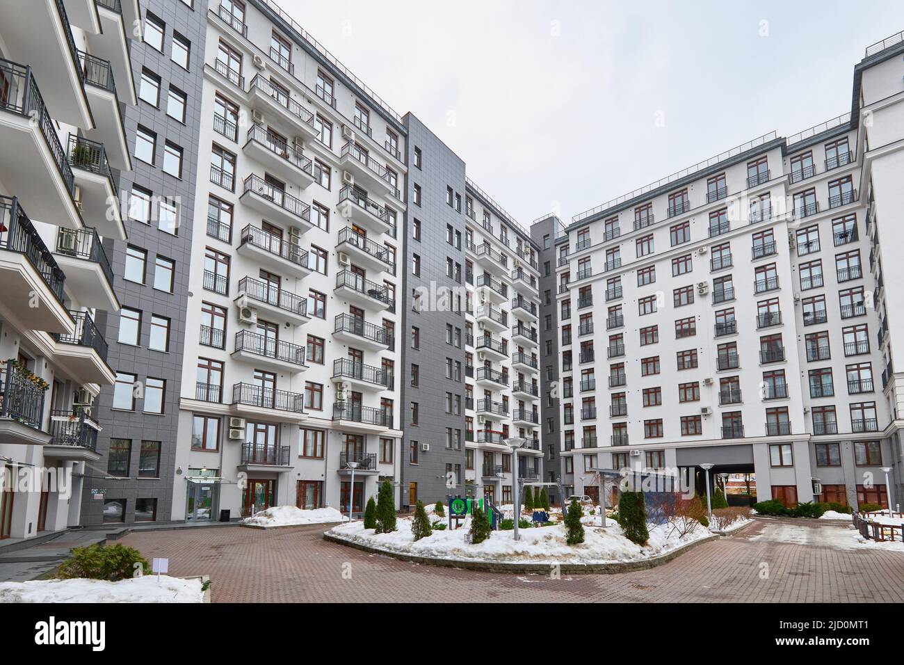 New suburban complex hi-res stock photography and images - Alamy