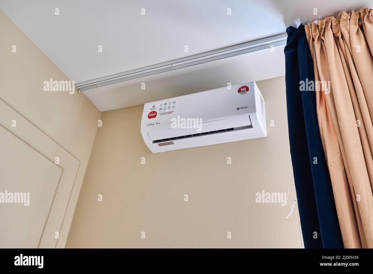 Photo of air conditioner hanging from the ceiling Stock Photo - Alamy