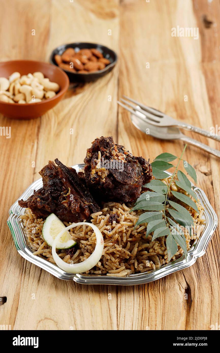 Saudi arabian family ramadan hi-res stock photography and images - Alamy