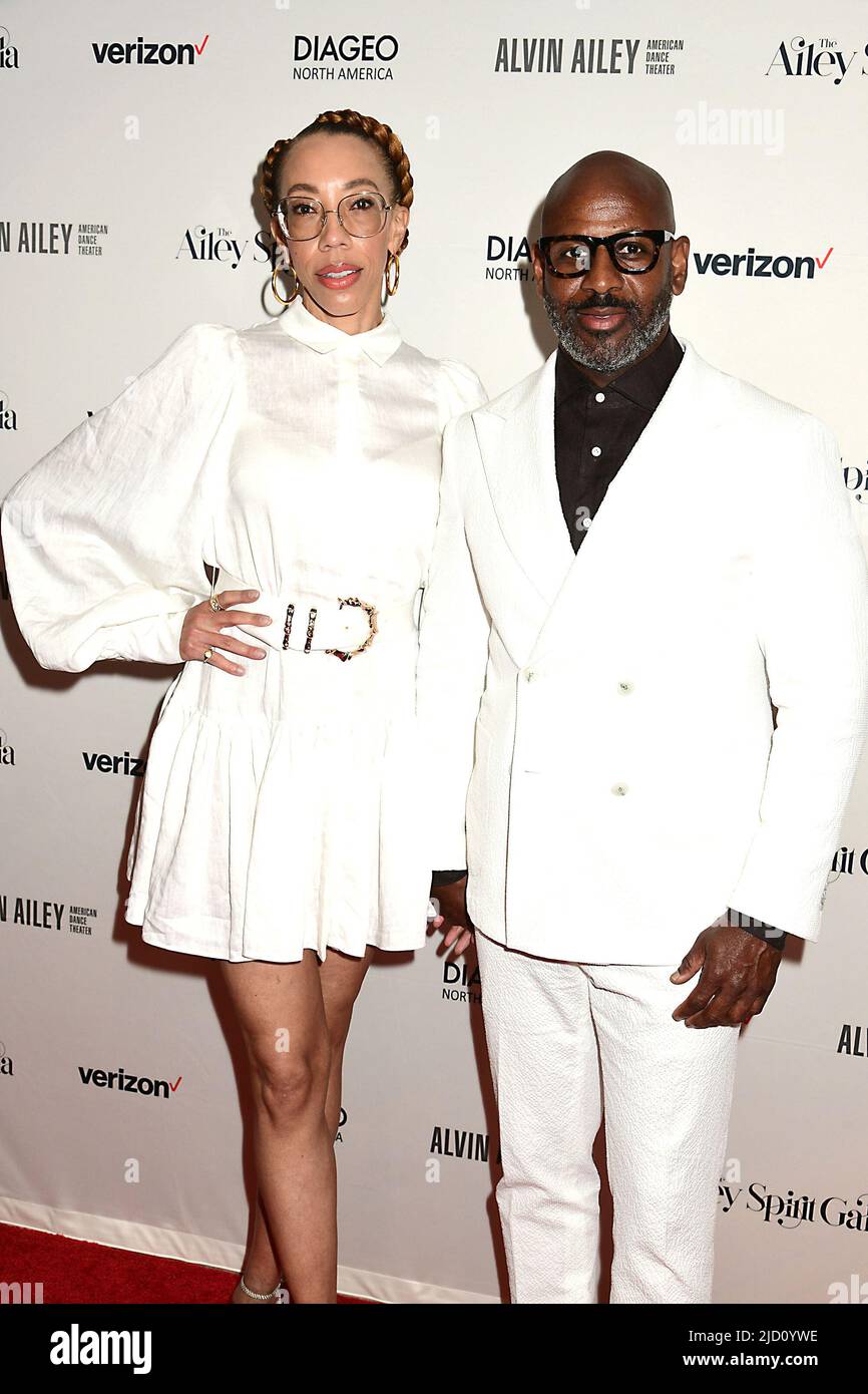 Amy pemberton hi-res stock photography and images - Alamy