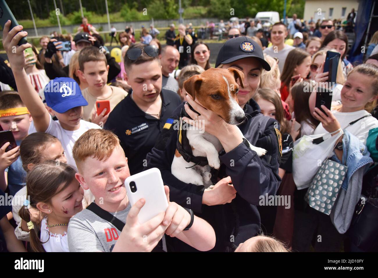 Lviv, Ukraine. 01st June, 2022. Children are photographed with the ...