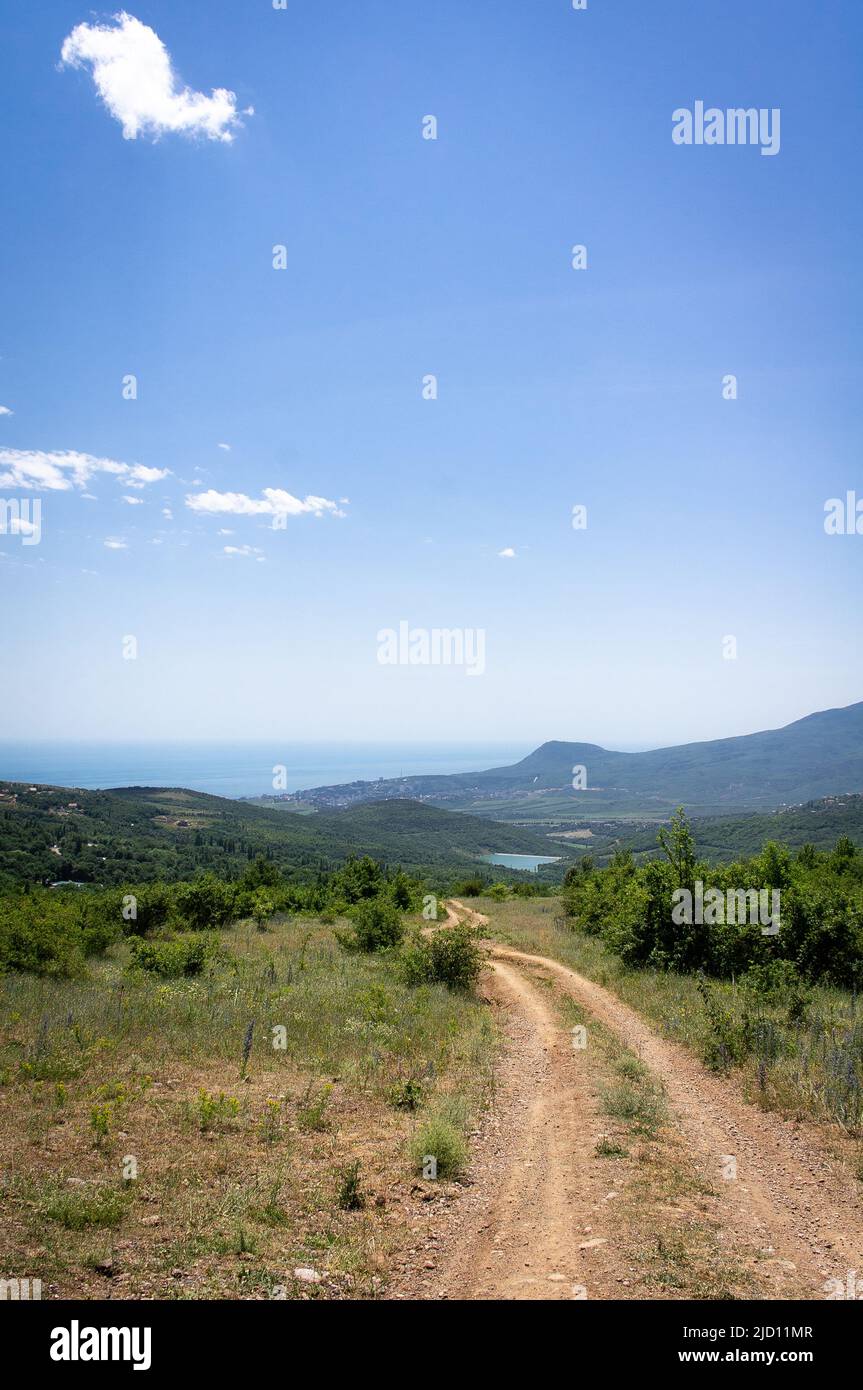 Distance vertical hi-res stock photography and images - Alamy