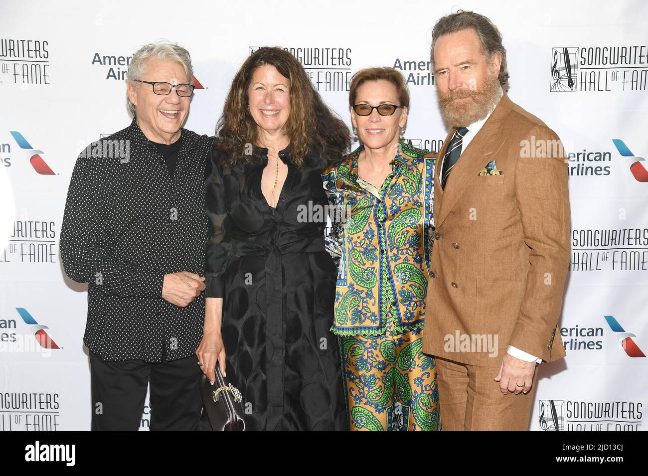 New York, USA. 16th June, 2022. (L-R) Musician Steve Miller, Janice ...