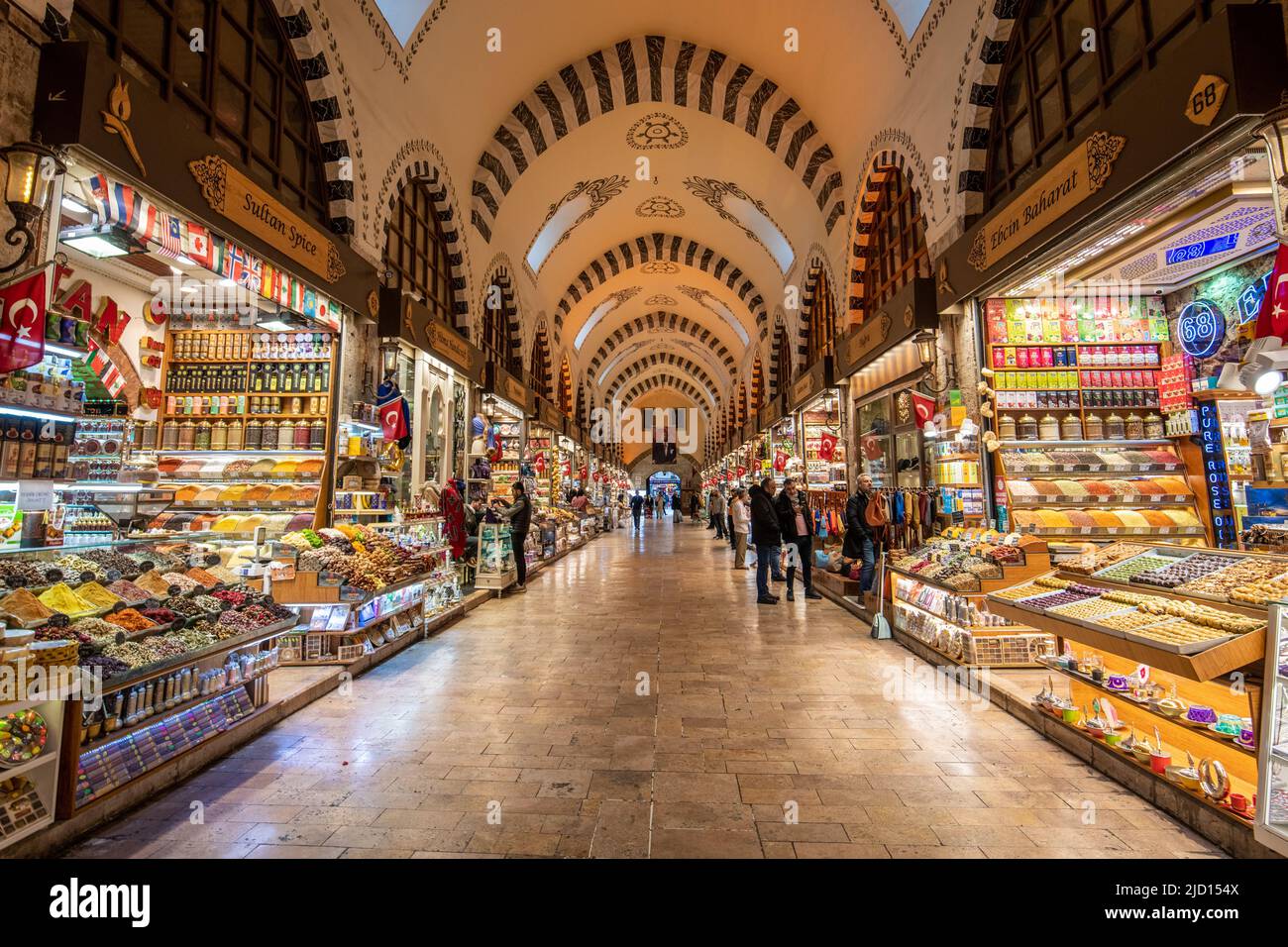 Spice market istanbul hi-res stock photography and images - Alamy