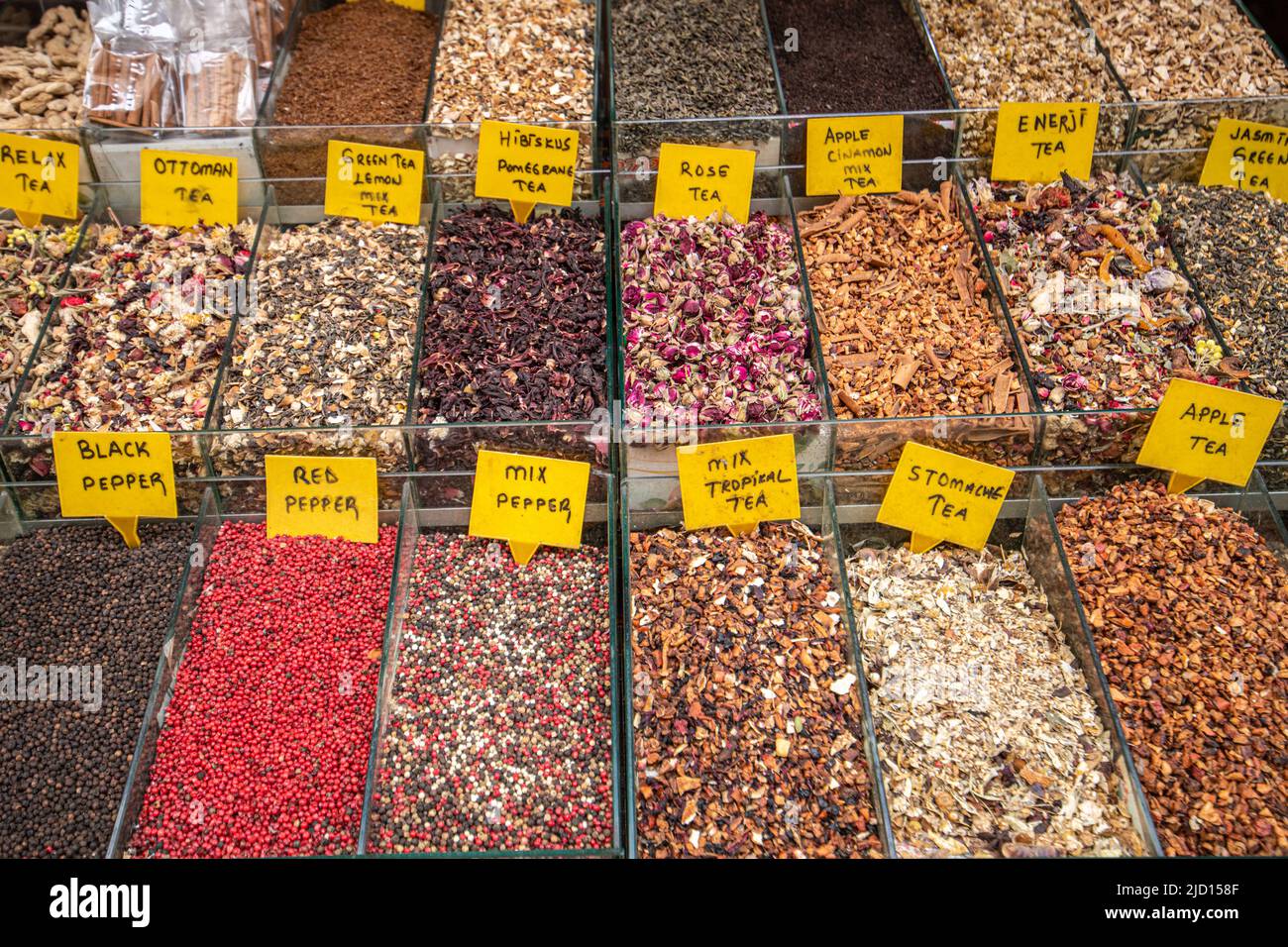 Spice Market Istanbul Turkey Stock Photo - Alamy