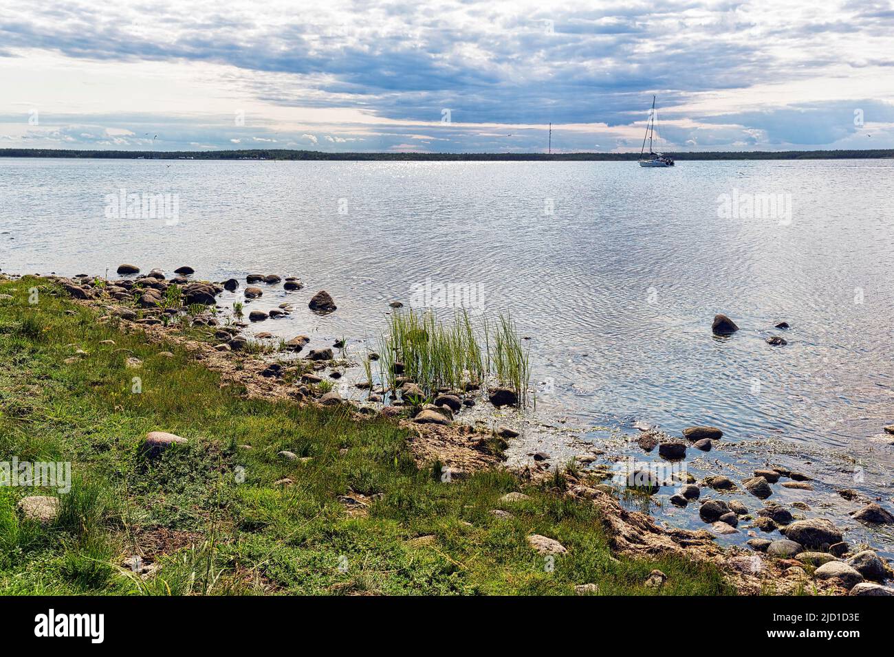 Shore of the lagoon-like bay Grankullaviken, northern tip of the island ...
