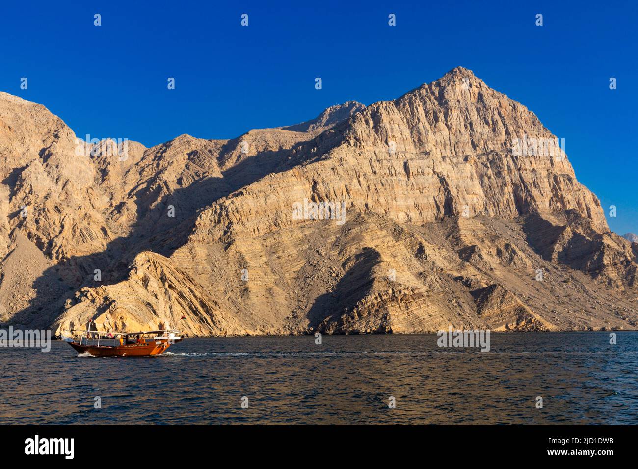 Dhow in the Fjords of Musandam, Musandam Peninsula, Sultanat of Oman ...