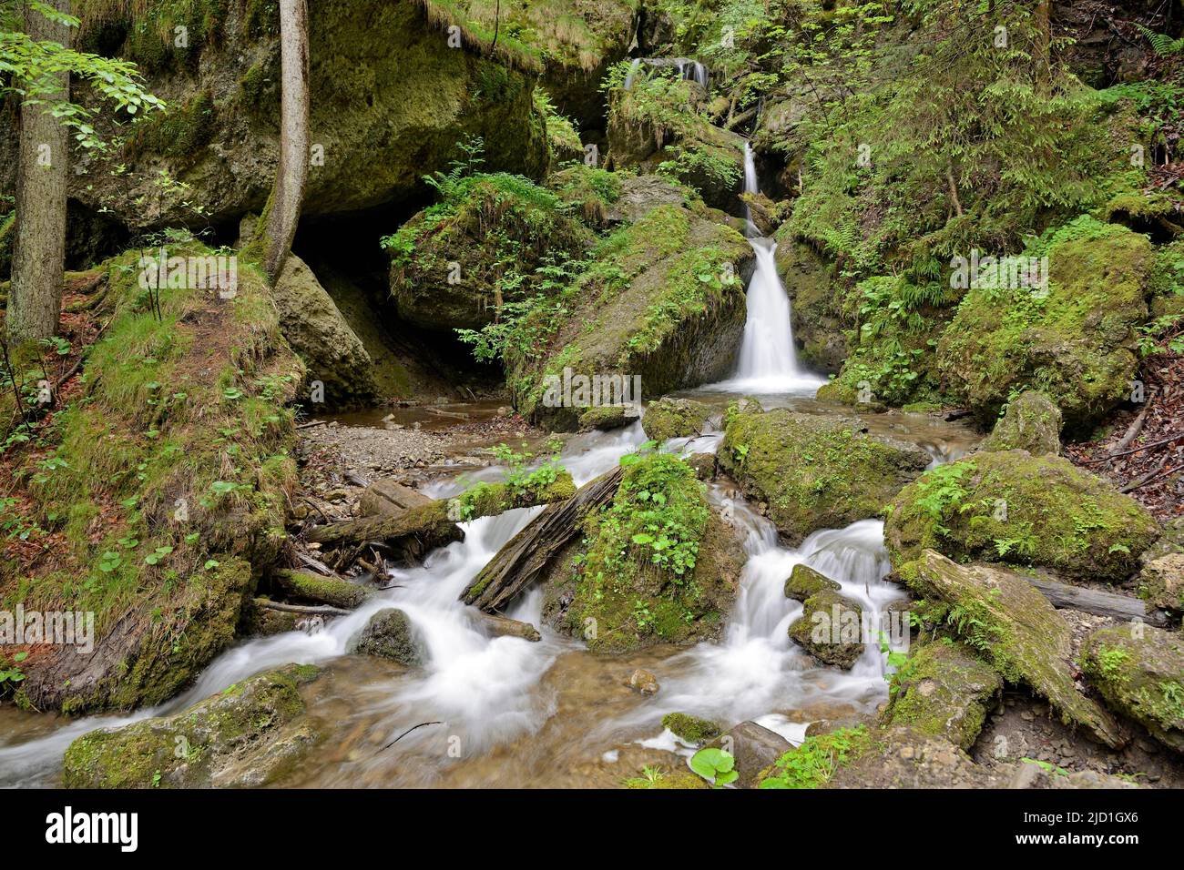 Hinang waterfall hi-res stock photography and images - Alamy