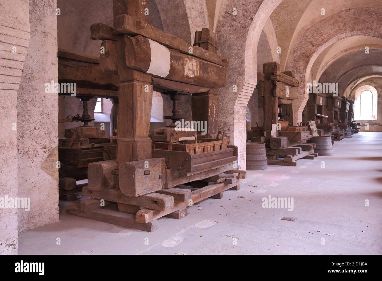 Lay refectory with historic wine presses at the UNESCO Eberbach ...