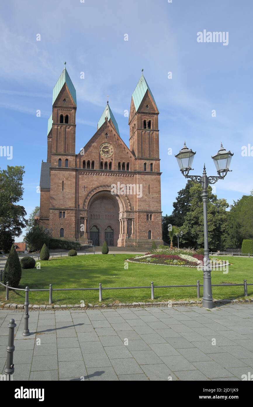 Neo romanesque architecture hi-res stock photography and images - Alamy