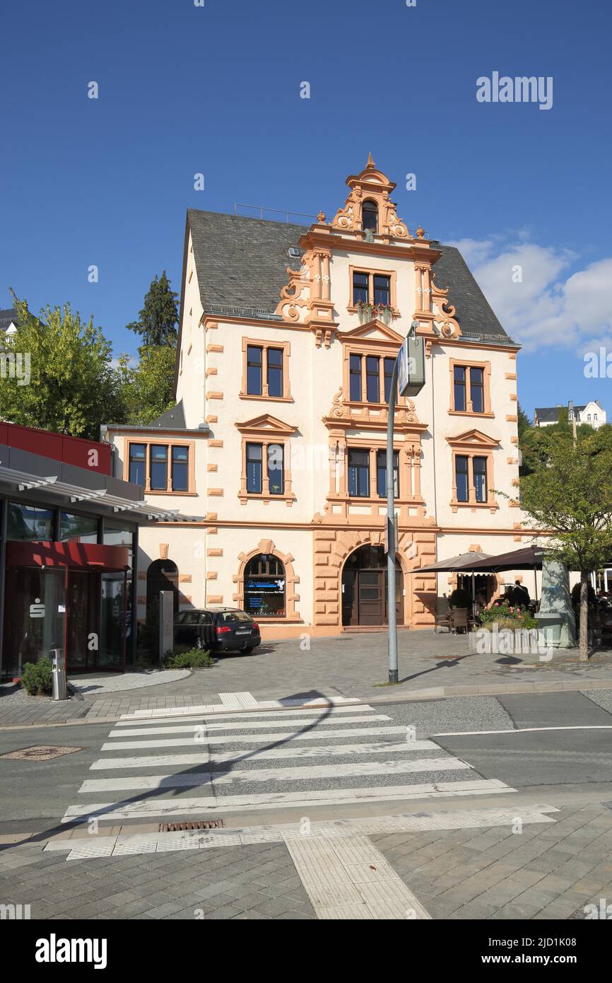 Town square building hi-res stock photography and images - Alamy