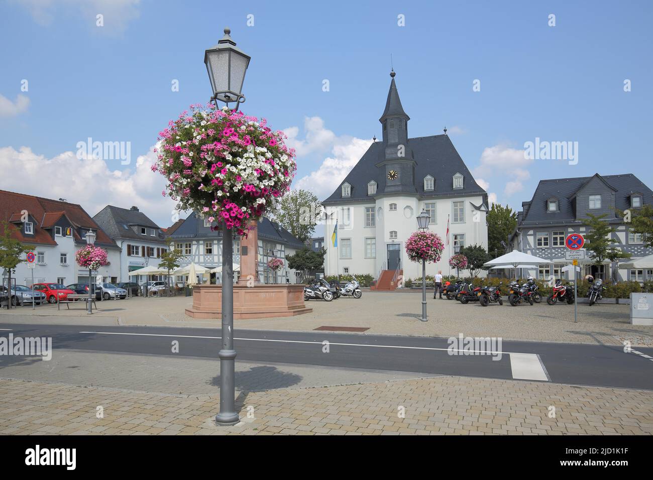 Old market square with Huguenot church in Usingen, Taunus, Hesse ...