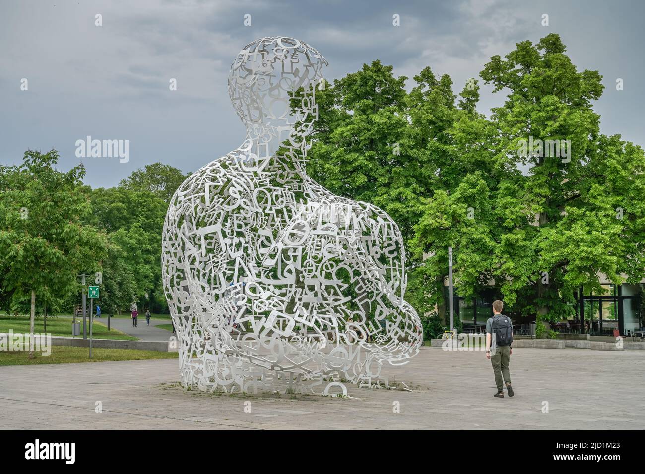Sculpture Body of Knowledge, Goethe University, Westend Campus ...