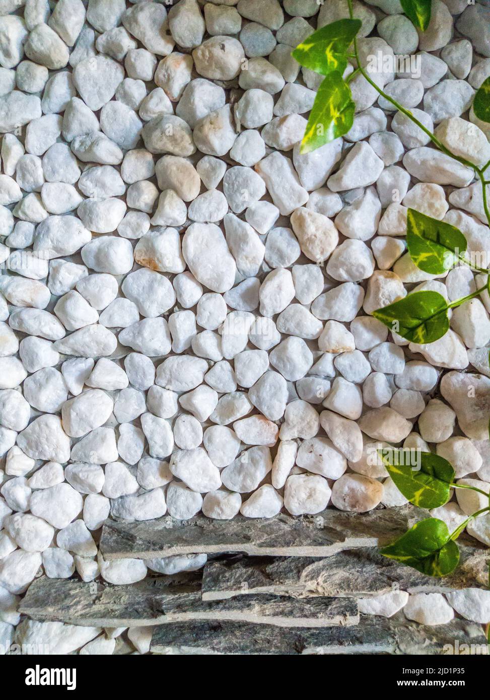 VERTICAL decor stone brick wall texture, siding different sized shapes ...