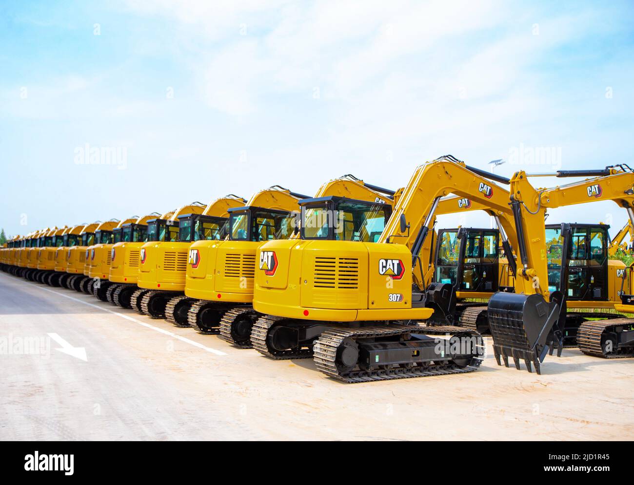 SUZHOU, CHINA - JUNE 16, 2022 - Workers rush to make mini excavators ...