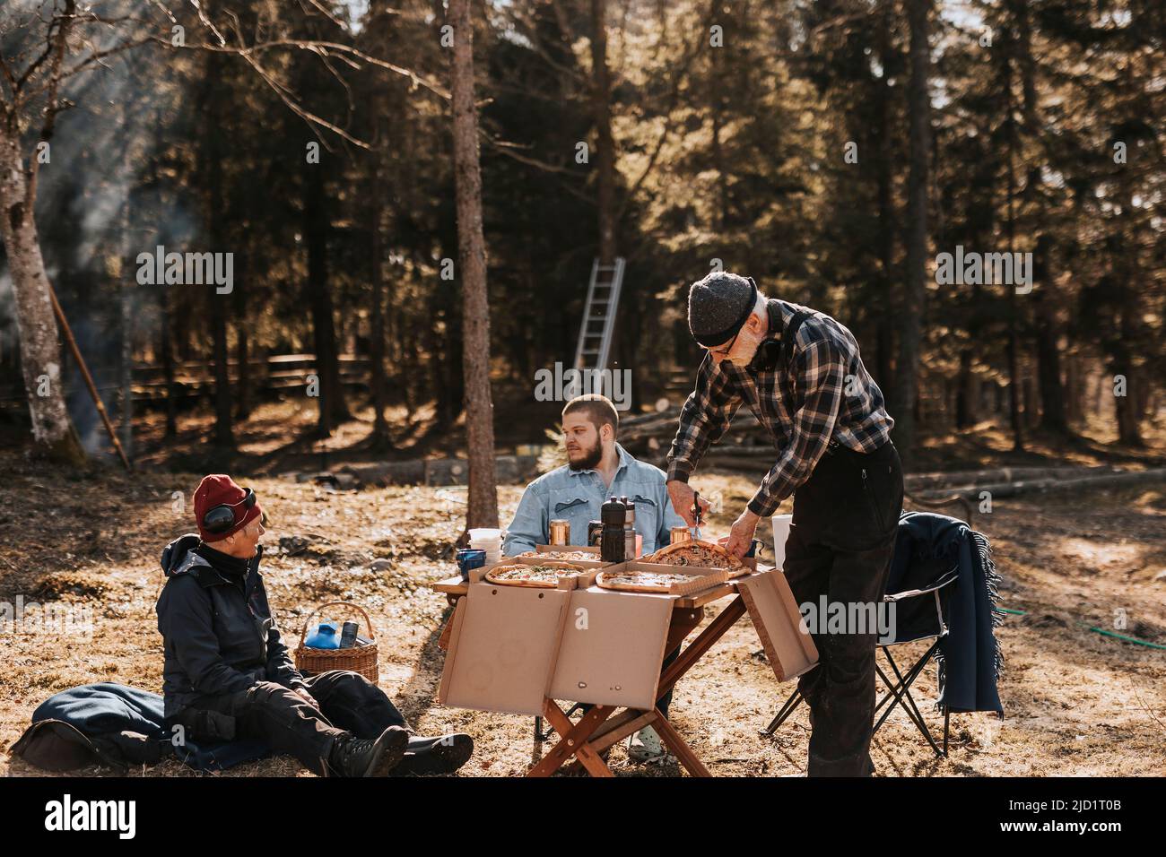 Real life family hi-res stock photography and images - Alamy