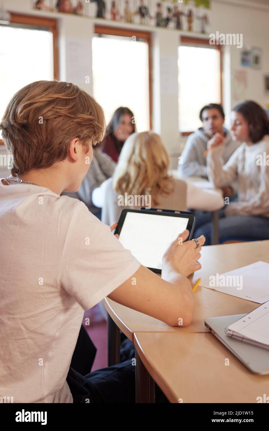 Teenager tablet classroom hi-res stock photography and images - Alamy