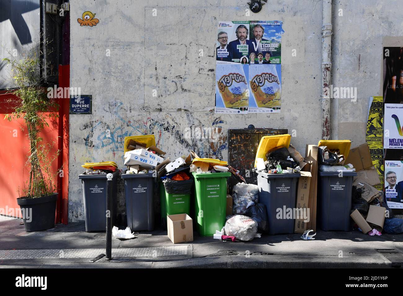 Saccage Paris - Paris - France Stock Photo - Alamy