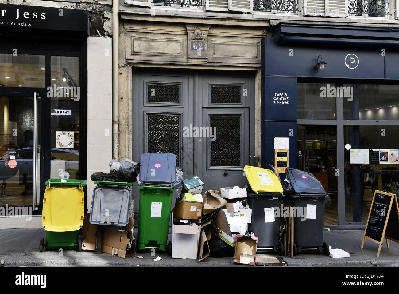 Saccage Paris - Paris - France Stock Photo - Alamy