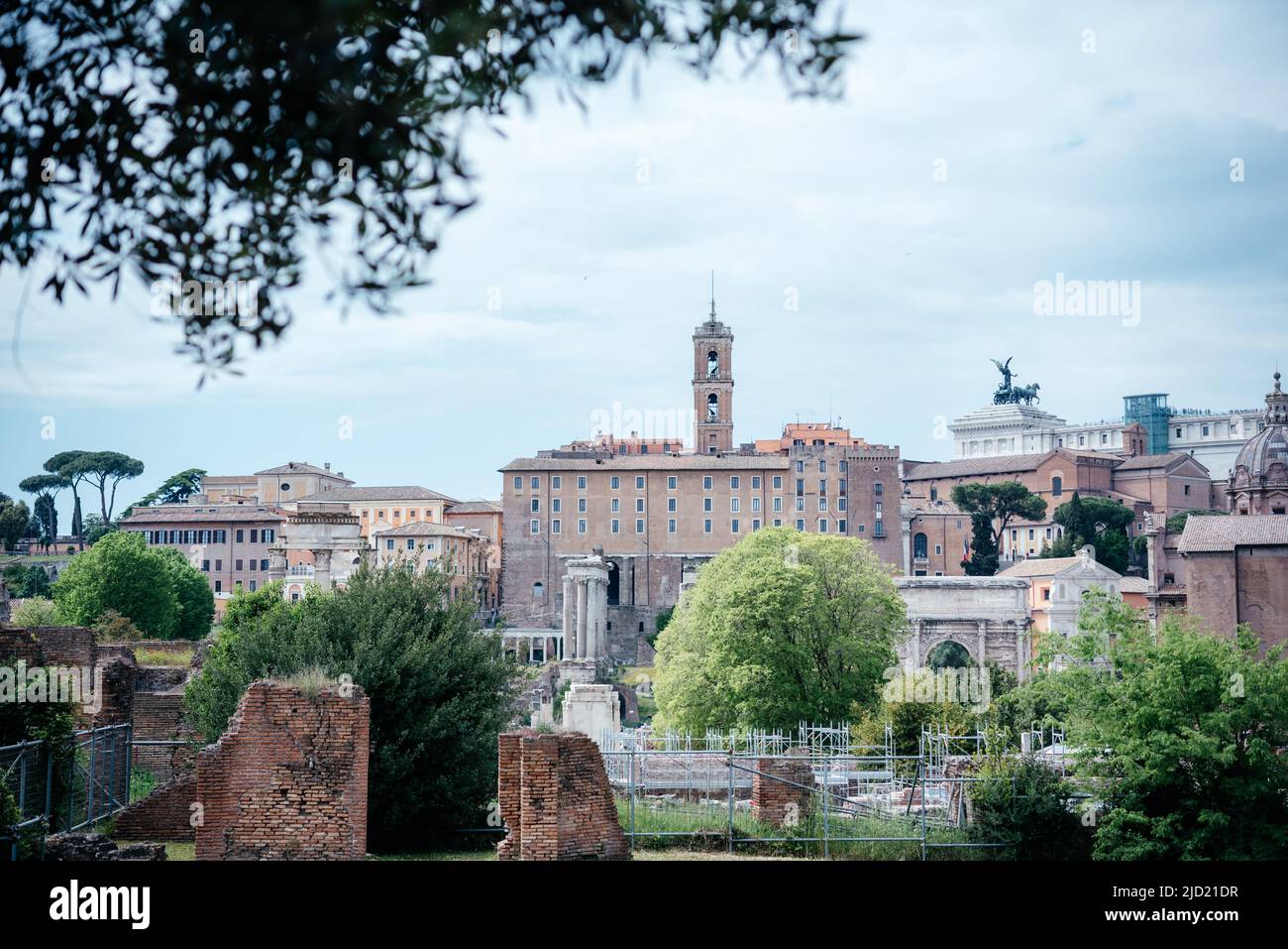 Ancient ruins of Palatine and Forum in Rome, Rome's archeological ...