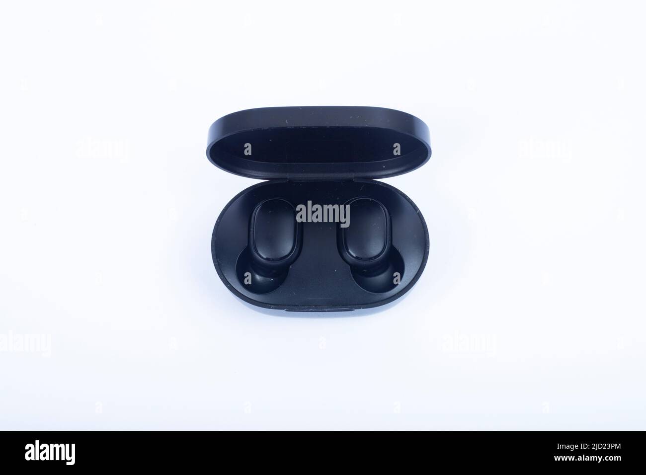 True basic background hi-res stock photography and images - Alamy