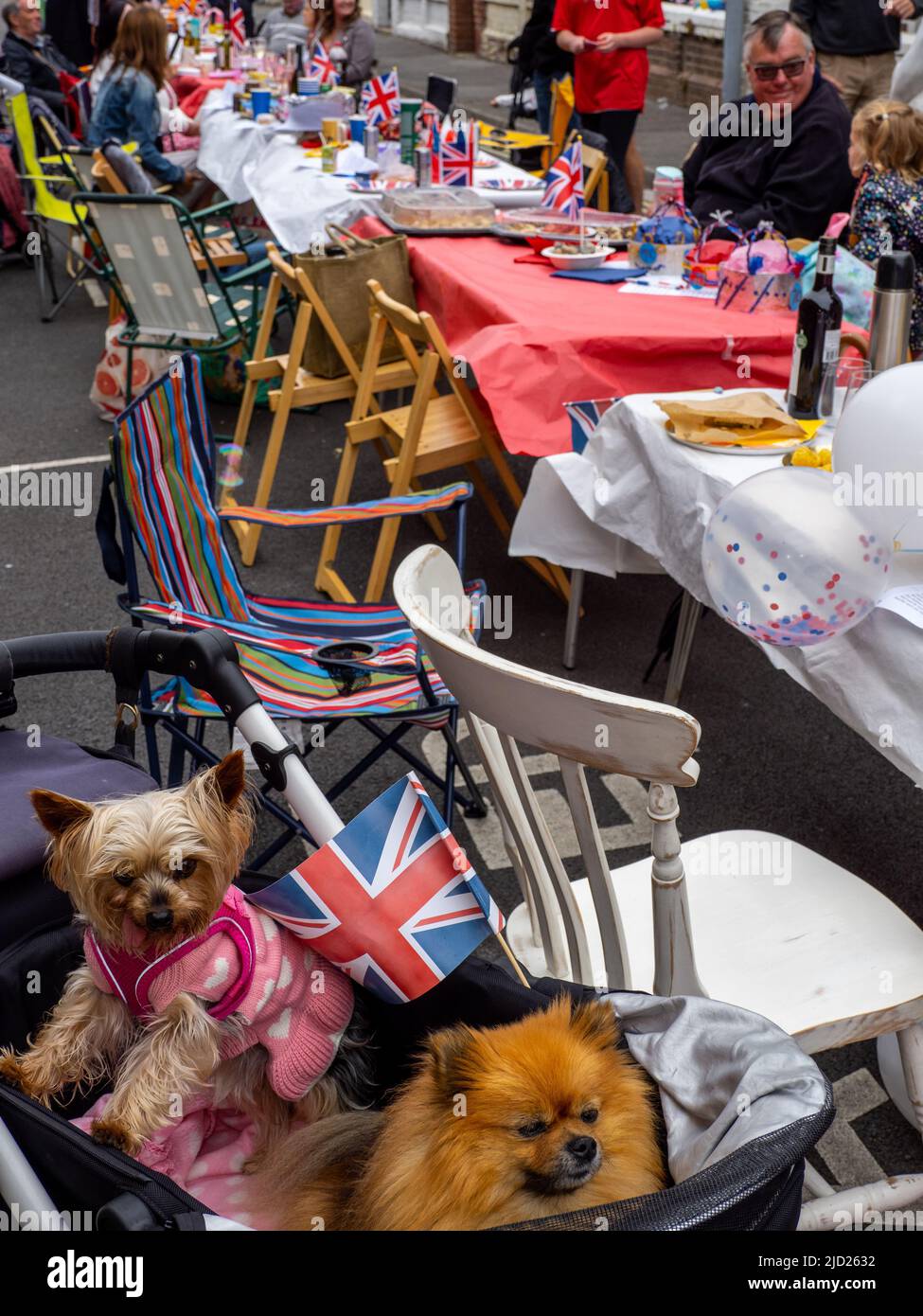 A street party to celebrate the Queen's Platinum Jubilee in Weymouth ...
