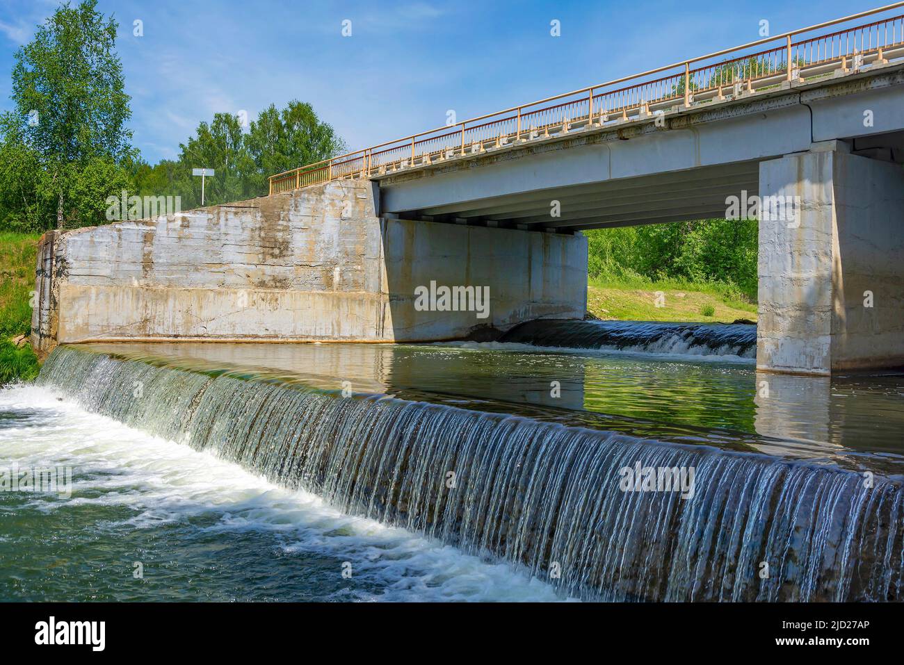 Pebbles dam hi-res stock photography and images - Alamy