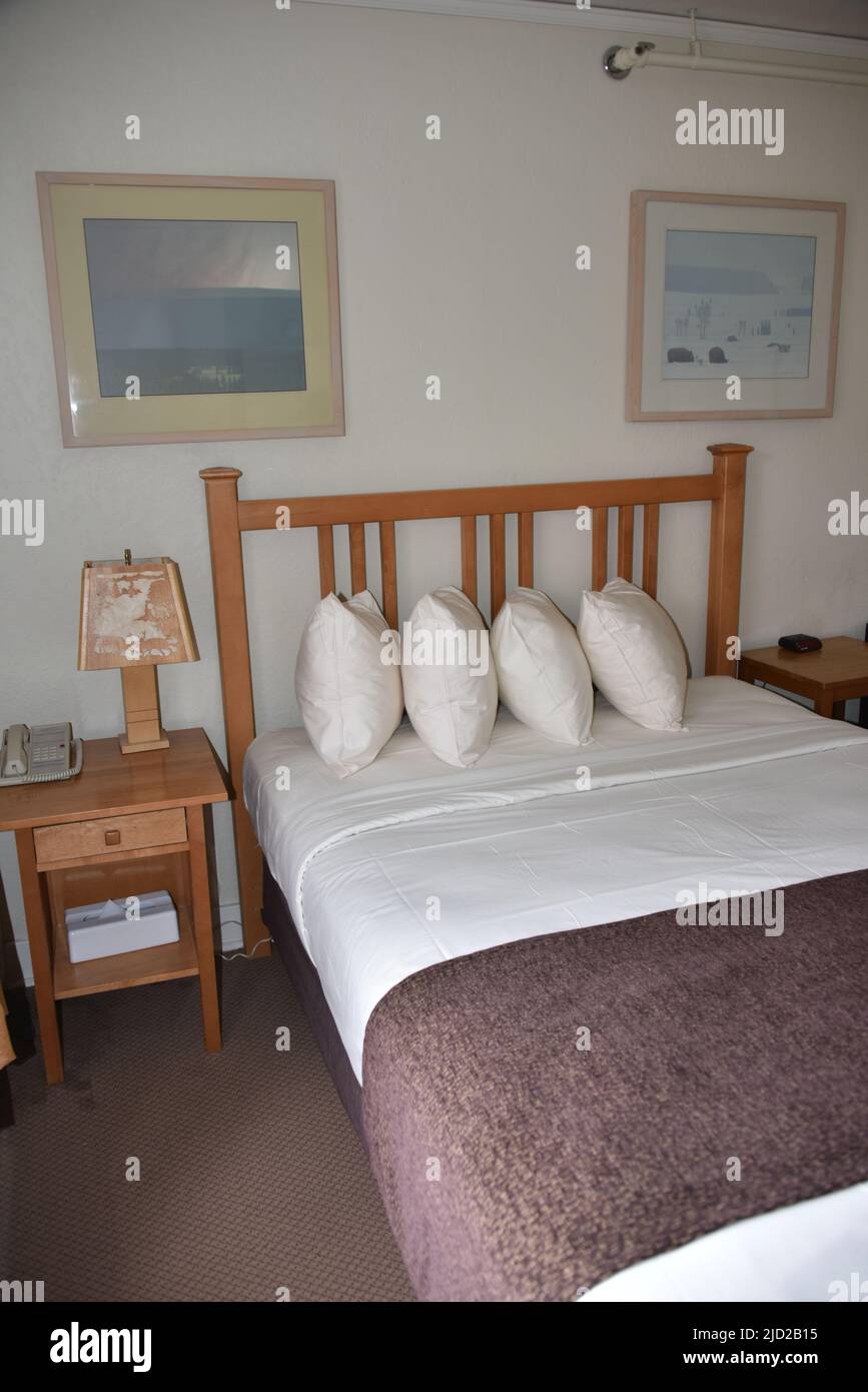 Old faithful inn west wing room 2027 hi-res stock photography and ...