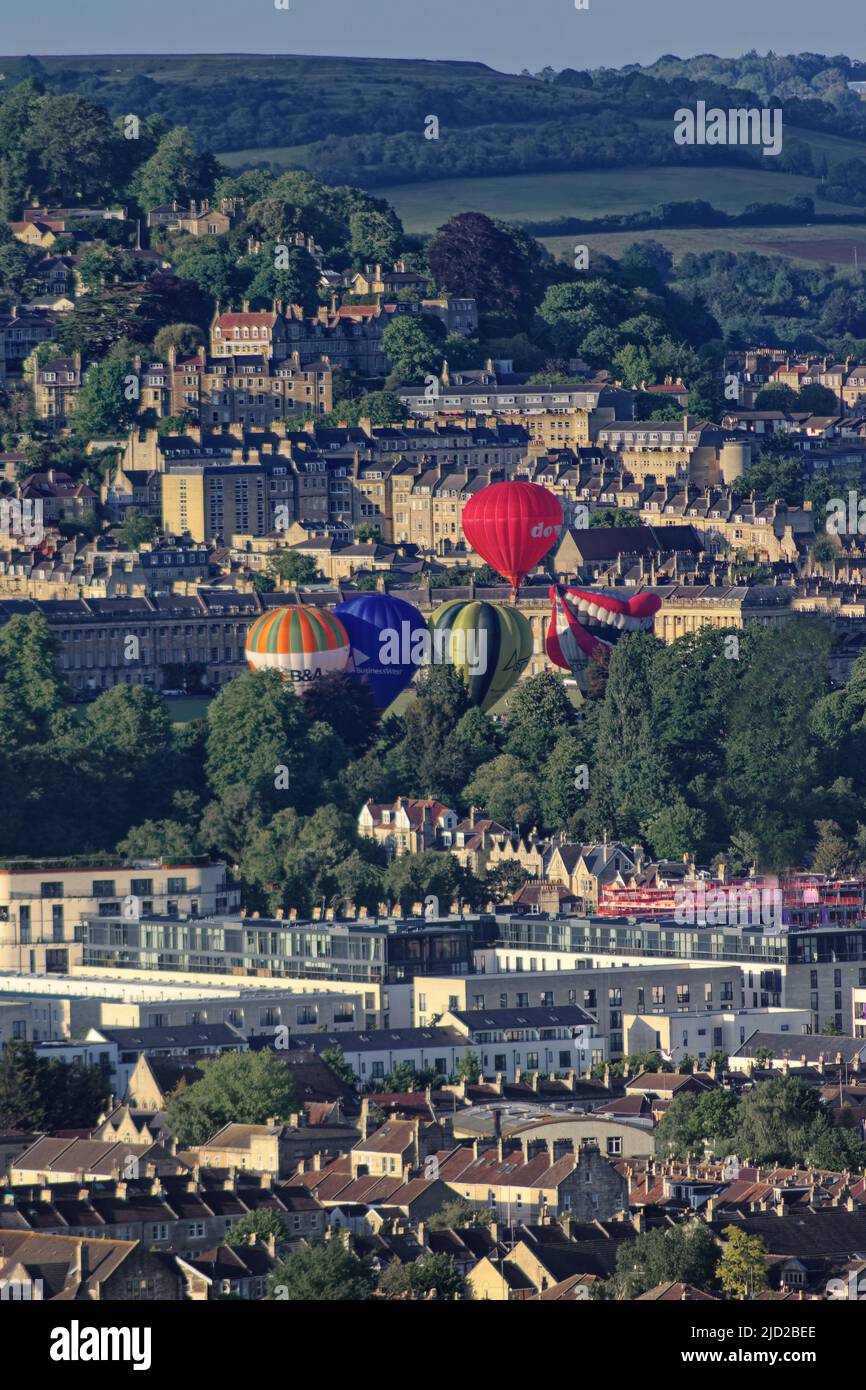 Hot air balloons over Bath Stock Photo - Alamy