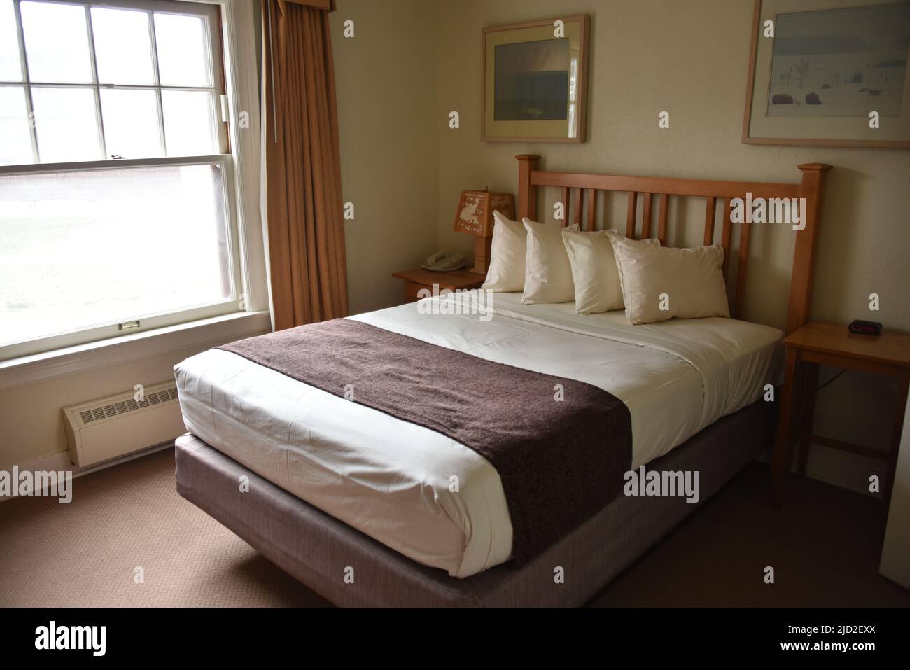 Old faithful inn west wing hi-res stock photography and images - Alamy