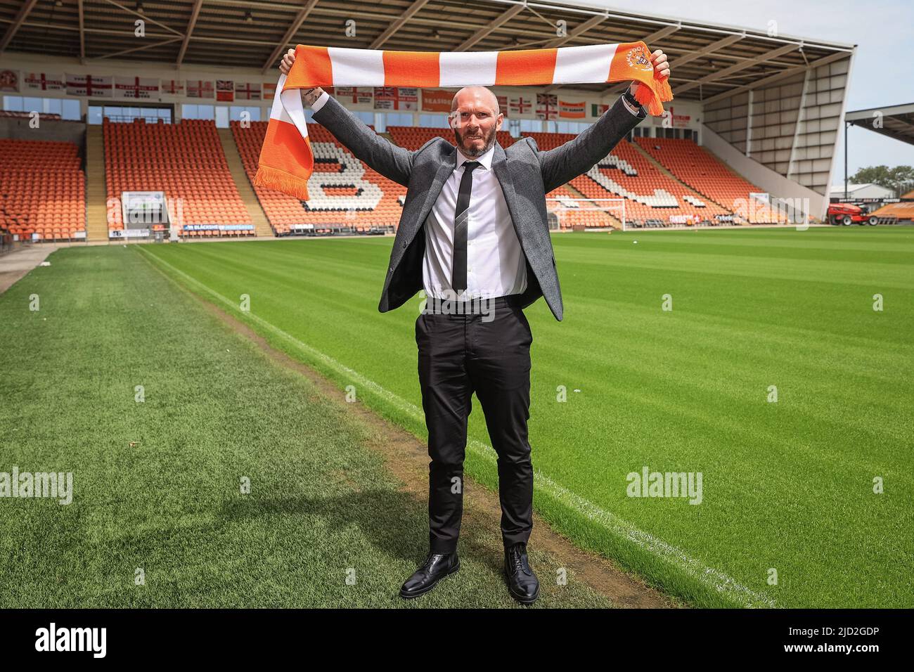 Blackpool FC's newly appointed Head Coach Michael Appleton signs a four ...