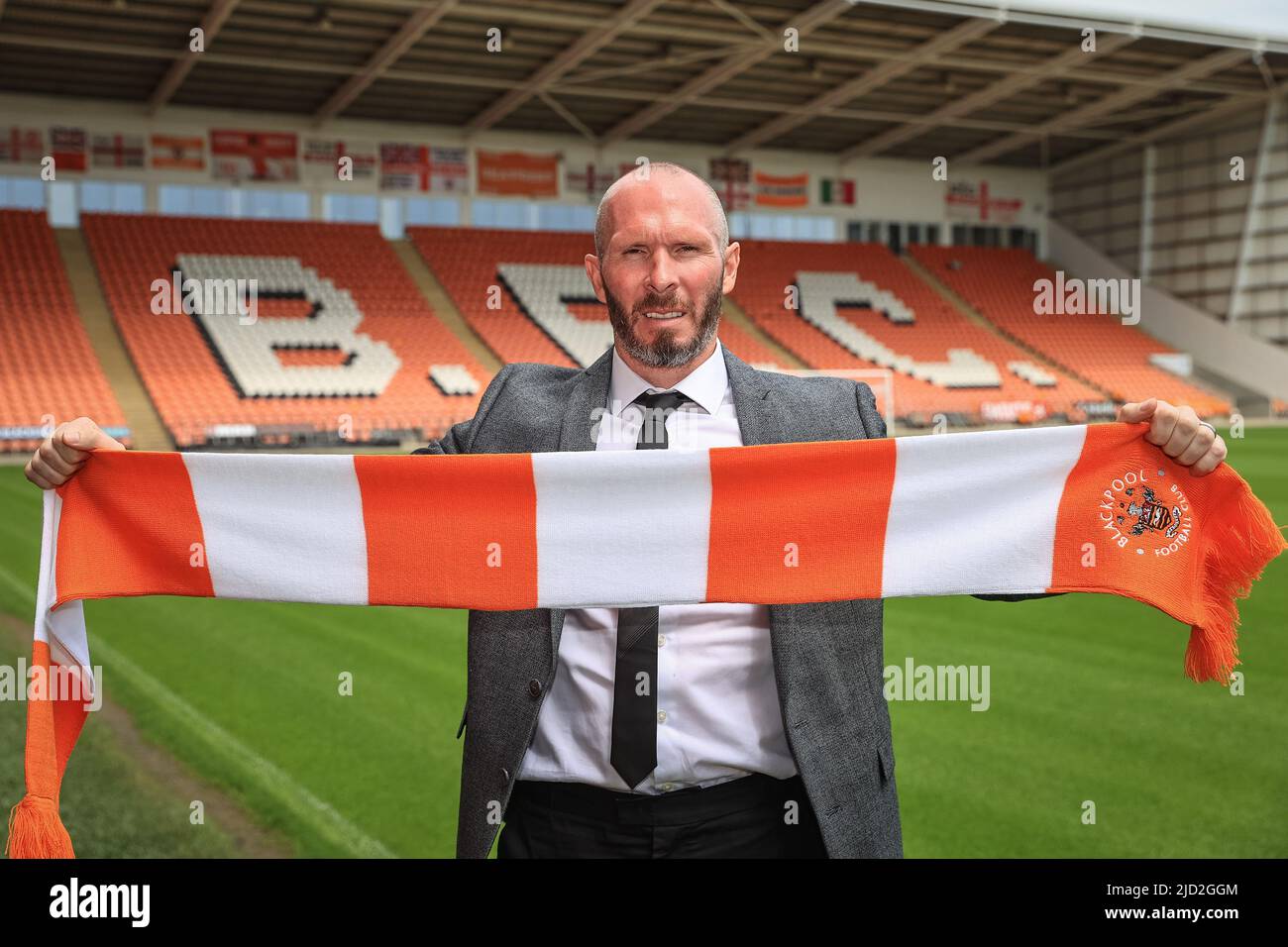 Blackpool FC's newly appointed Head Coach Michael Appleton signs a four ...