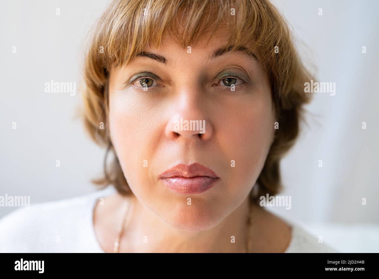 Beautiful Mature Women Headshot With Short Hair Stock Photo - Alamy