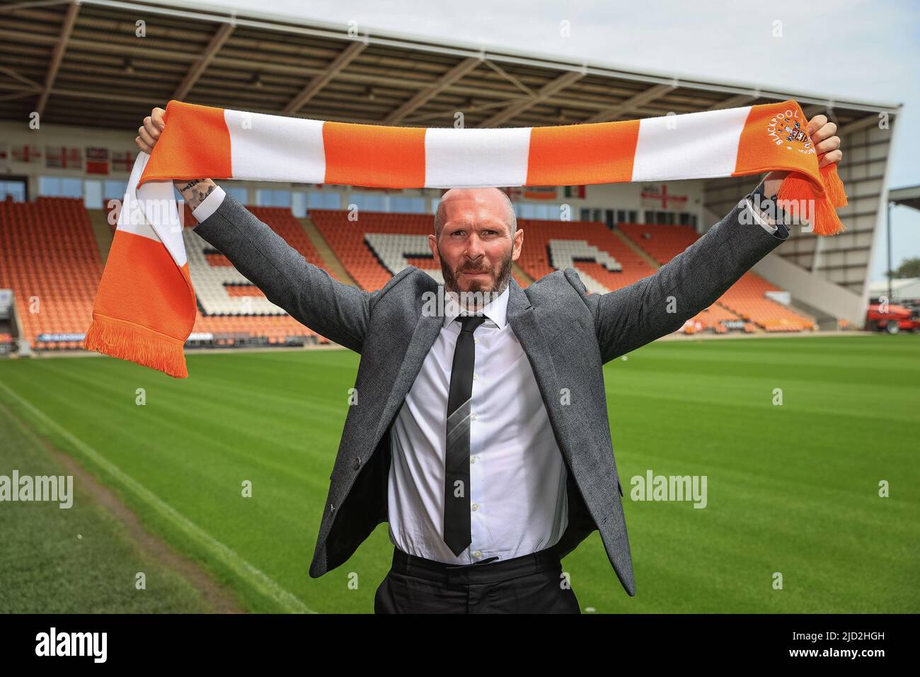 Blackpool FC's newly appointed Head Coach Michael Appleton signs a four ...