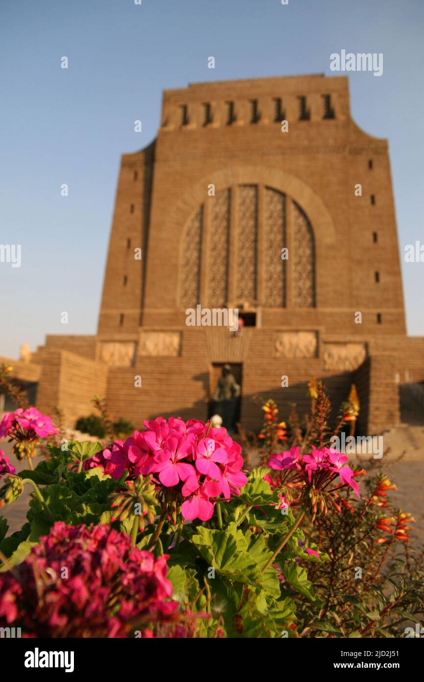 Geraniums and aloes in front of the Voortrekker Monument Museum ...