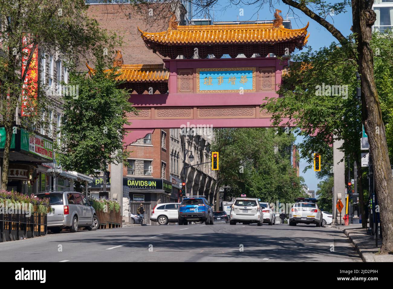 Montreal chinatown hi-res stock photography and images - Alamy