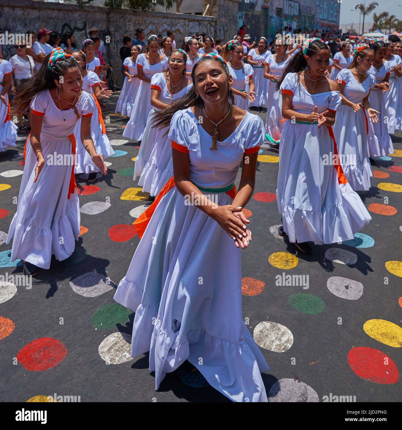 Group of dancers of Africa descent (Afrodescendiente) performing at the ...