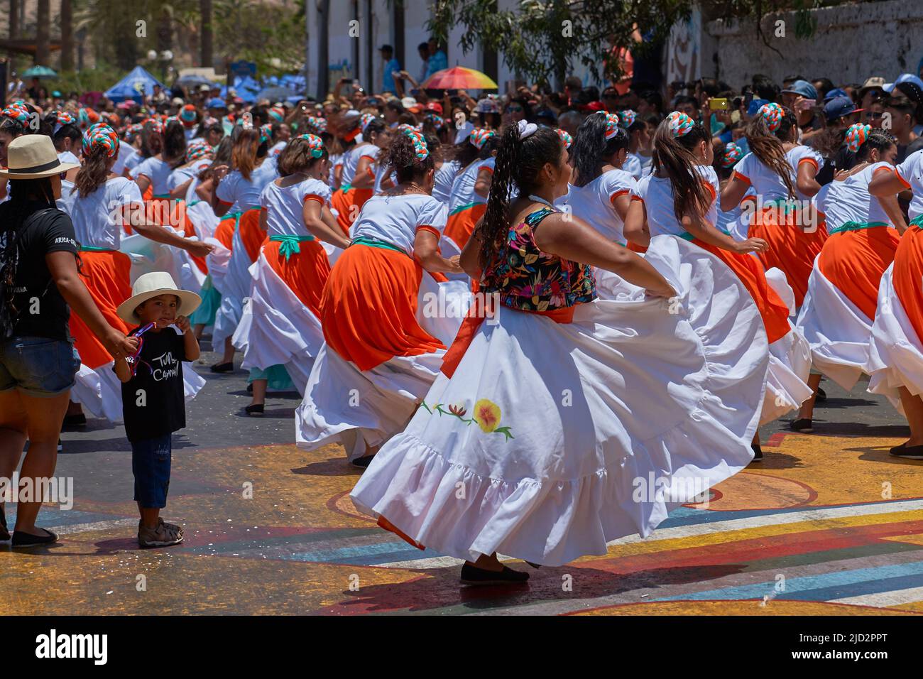 Group of dancers of Africa descent (Afrodescendiente) performing at the ...